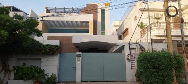 Spacious Rooms On 1st Floor Gulshan E Iqbal Blk7 - カラチ