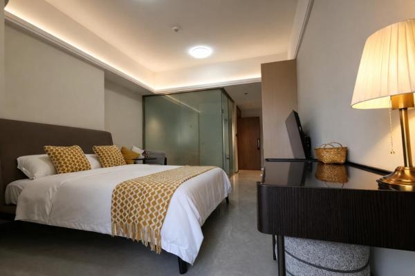Tranquil Azure New Studio With Balcony Bkk1 Best Value - Phnom Penh