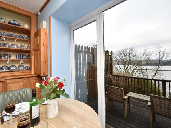 1 Bed In Goodwick Oc-fb274 - Fishguard