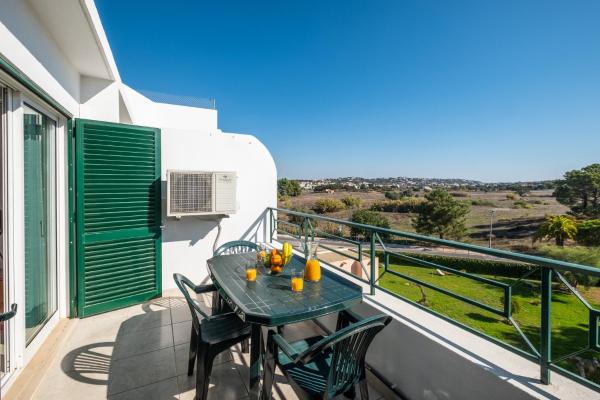 #068 1br Salgados Beach & Golf Escape - Guia