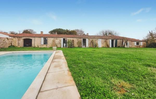 Lovely Home In Saint-pierre-d'oléron - Île d'Aix