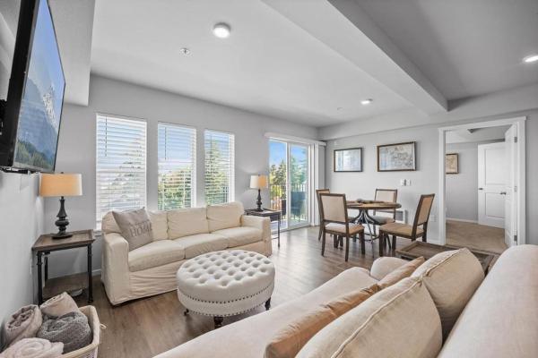 Steps To Dome Breathtaking Views Parking Ac! - Steilacoom, WA