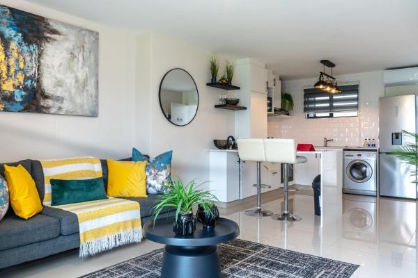 Naledi Holiday Apartment - Umhlanga