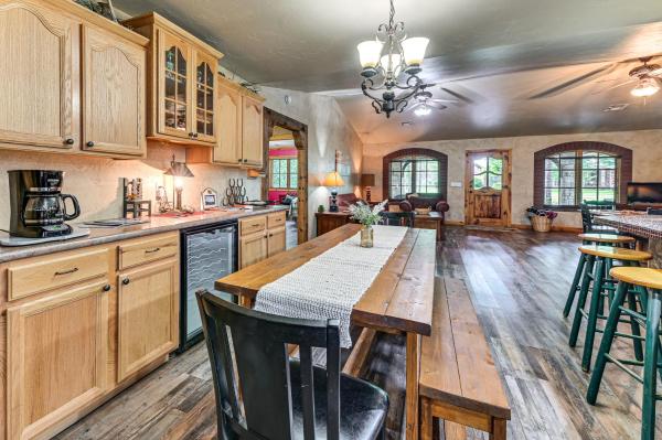 Walk To Lake Texoma: Family Home W/ Fire Pit! - オクラホマ州