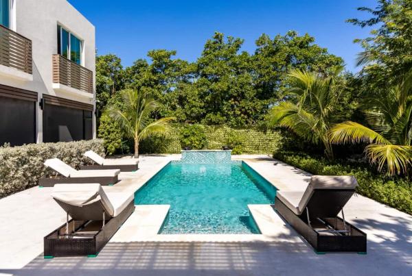 20% Off May Week Days Walk To Beachpool-cv41-2 - Turks- und Caicosinseln