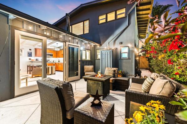 20% Off May 3br Combo Walk To Beach -2 Patios - Ventura, CA