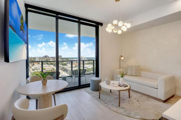 Miami Beach Luxury Condo - 5 Minutes From Beach - Miami Beach, FL