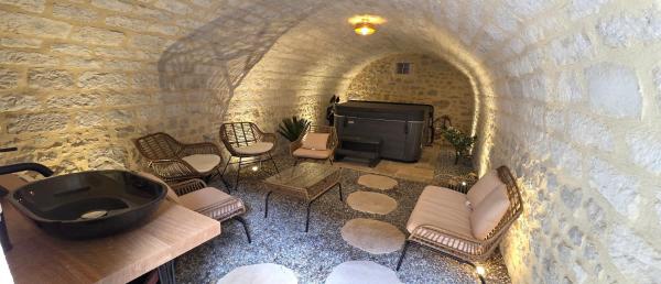 Les Preuses, Un Grand Cru De Chablis Avec Jacuzzi - Chablis