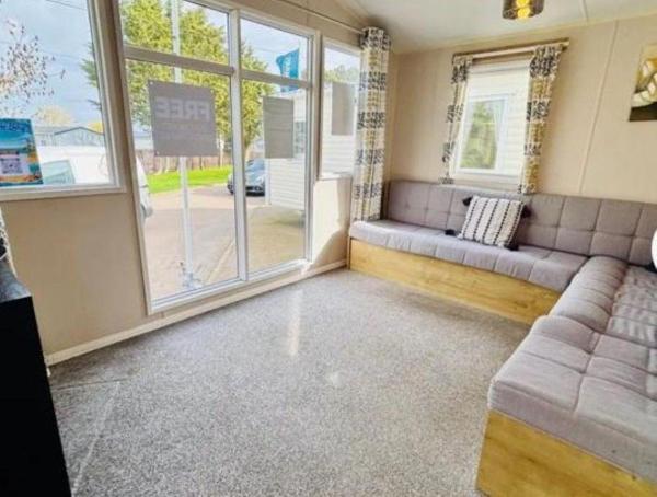 Modern 8 Berth Caravan At Steeple Bay Holiday Park In Essex Ref 36009a - Maldon, UK