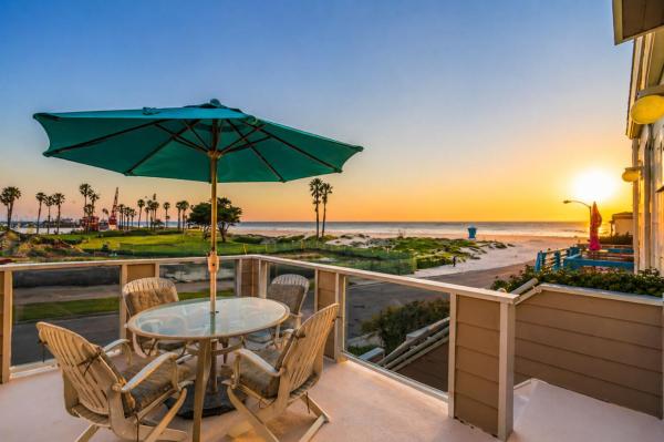 20% Off May 7-10 Perfect 4 Families Walk 2 Beach - Ventura