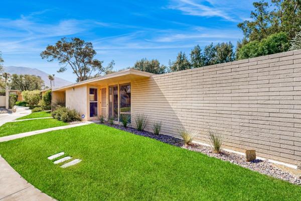 Racquet Club Garden Villas Unit 114 - 4550 - Desert Hot Springs, CA