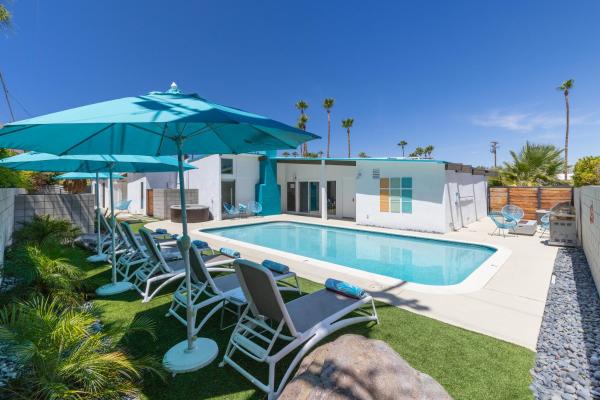 Exotic Tropics - Palm Springs, CA