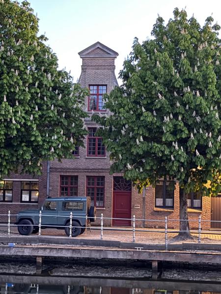 Spacious Canal House In Historical Center Of Bruges - Oostkamp