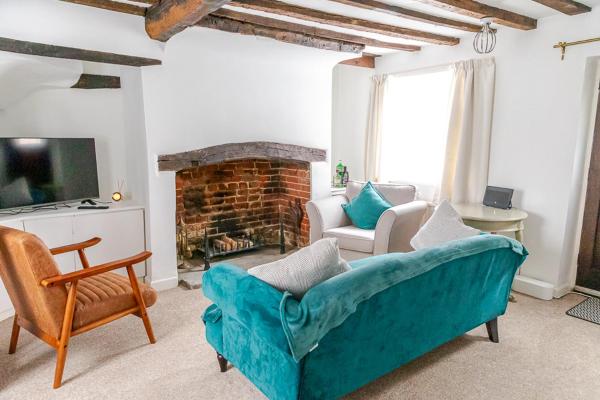 Grade Ii Listed Cottage In Central Salisbury - Dorset