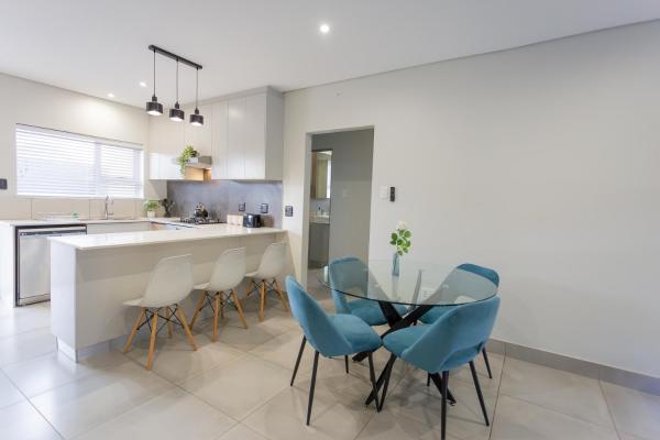 Townhouse 54 - 1 On York - Victoria Bay