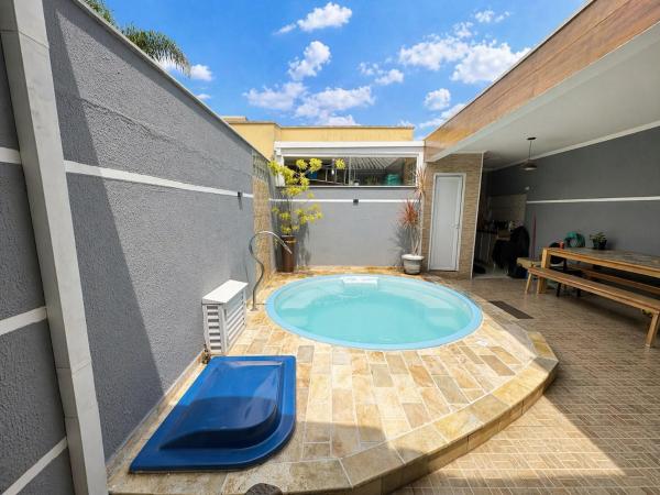 Casa Do Vovo Gil Com Piscina 300m Da Praia - Guaratuba