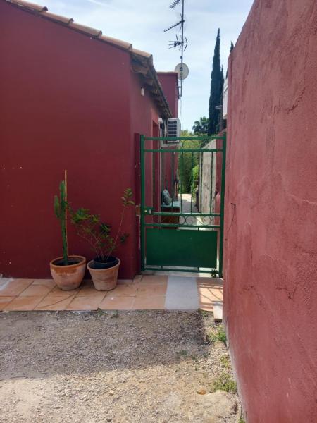 Pétite à La Ciotat Studio Chic, Calme Et Parking, Port à Pied - La Ciotat