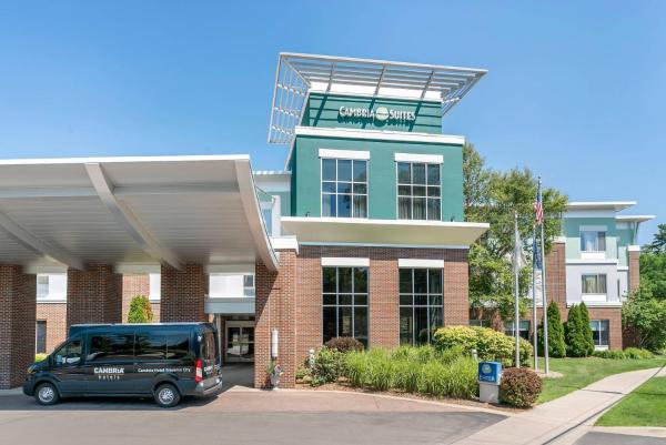 Cambria Hotel Traverse City - Michigan