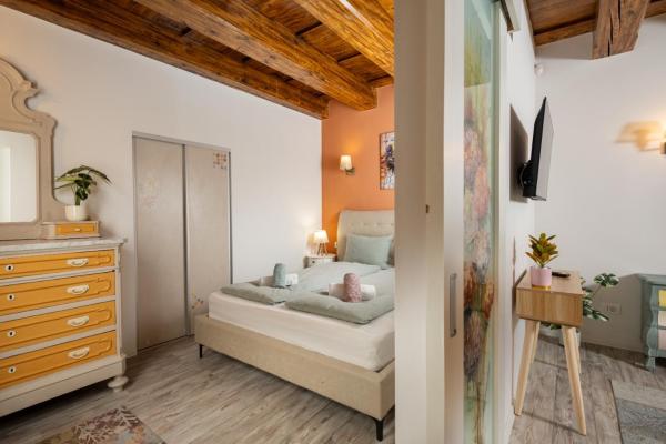 Seek And Hide - Little Julia's Hideaway - Brașov