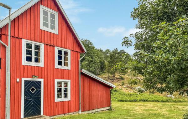 Stunning Home In Ronneby With Kitchen - Blekinge län