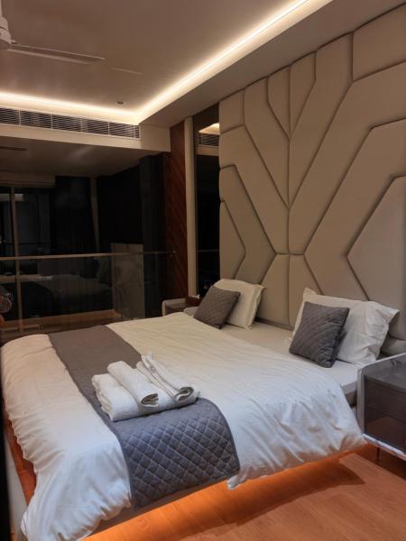 Lapstay Loft0812 Duplex City View - Manesar