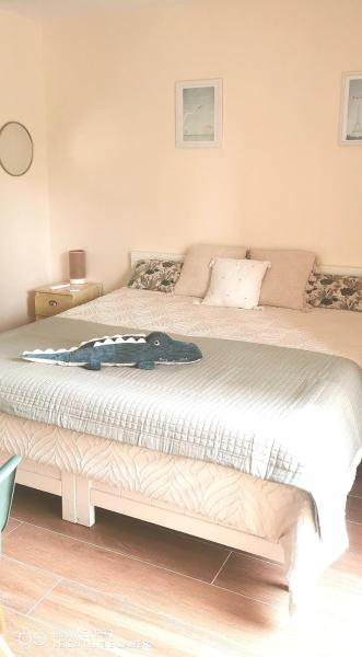 Nîmes Les Pins Studio Parking Privé Extérieur - Nîmes