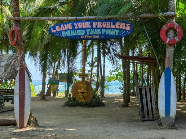 Playa 506 Beachfront Hostel - 哥斯大黎加