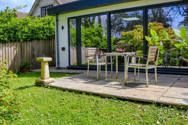 The Garden Room - A Luxurious Annexe Close To Bantham, Devon - Hope Cove
