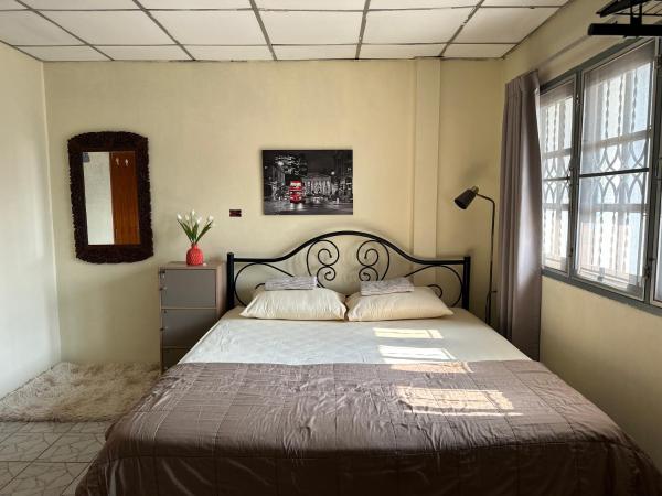 The Station Hostel - Ayutthaya