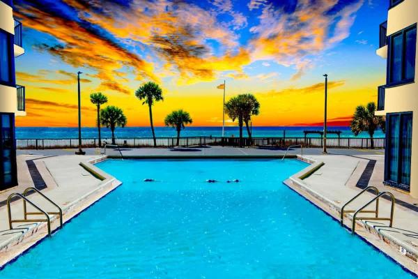 Fall Special! Renovated Resort Condo - On The Beach! - Florida