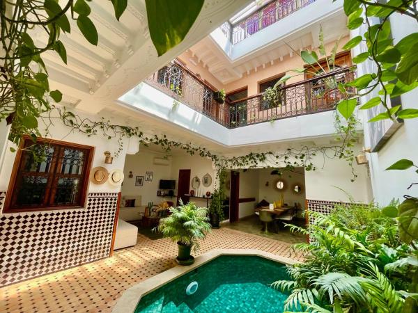 Riad Shanam, Riad Privatisé Avec Piscine Et Rooftop - Marrakesh