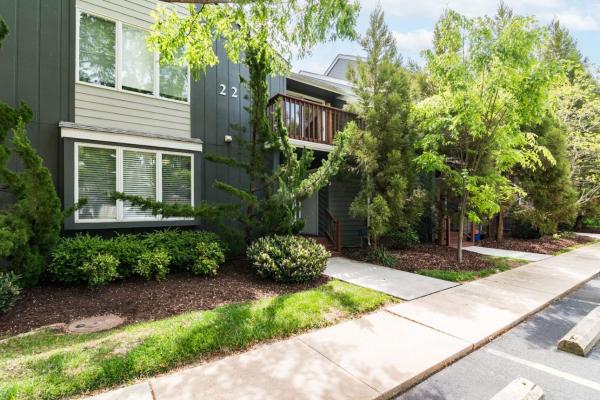 Home Near Beach With Access To Shared Pool And Tennis Courts - Rehoboth Beach, DE
