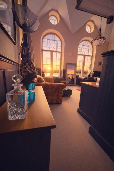 The Old Court House & Jail - Caernarfon