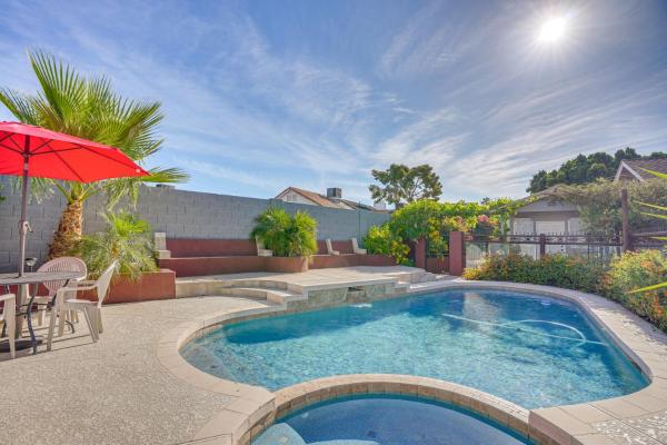 Saltwater Pool! Family Gem Near Hurricane Harbor - Phoenix, AZ