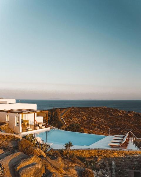 On The Rocks - The Main House - Serviced Villa - İos