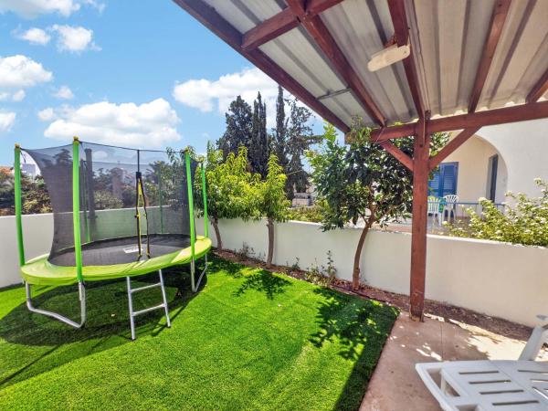 Iria Family Villas - Kid Friendly, Walk To The Beach - Protaras