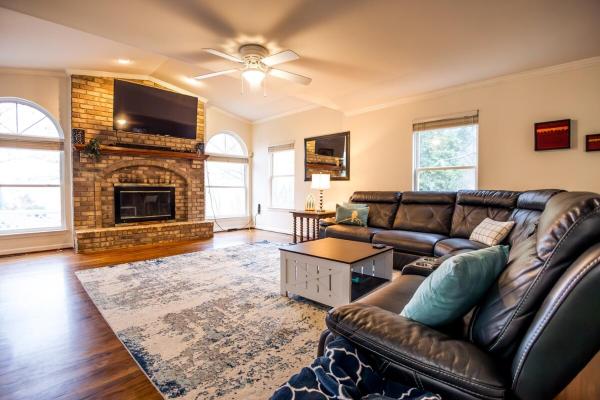 Waterfront 3br Home With Hot Tub - Widewater State Park, Stafford
