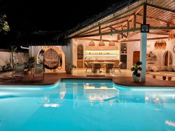 Large Pool & Tropical Garden - Isla Serena - - El Nido