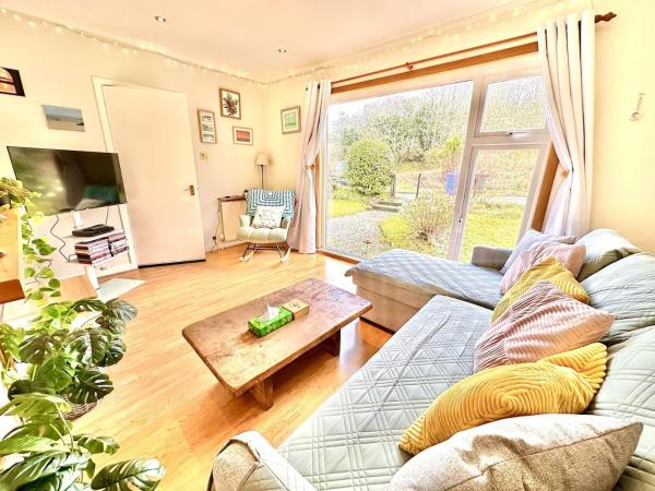 Cosy Crinan Cottage - Pet Friendly, Wetroom, Garden - Loch Awe