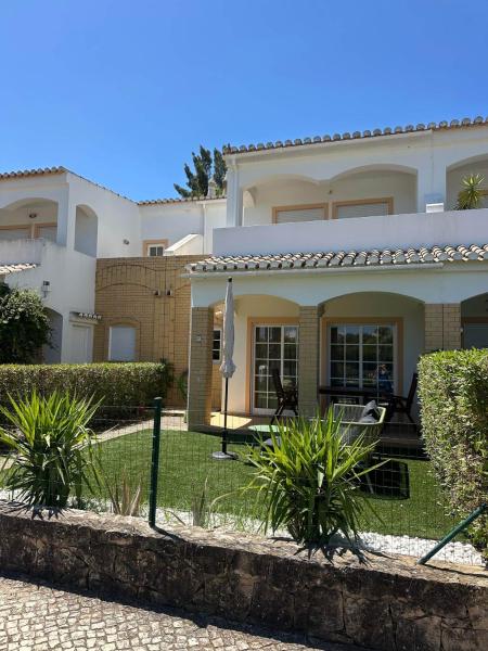 2 Bedroom Townhouse In Montes De Alvor - Alvor