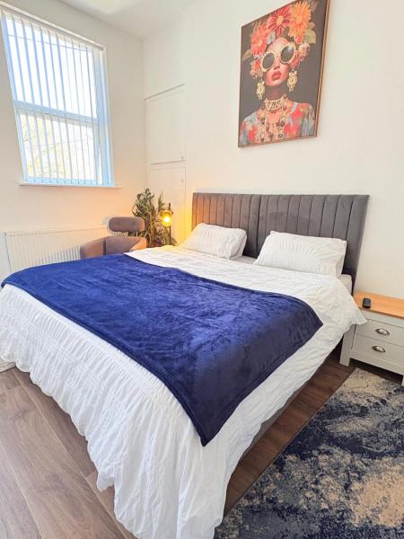 Stylish Studio Flat 5, Ensuite, Kitchenette, Parking, Wifi,smart Tv,nr Sandwell And Metropolitan Hospital - Bescot Stadium
