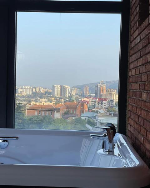 Brooch Boutique Hotel - Tbilisi