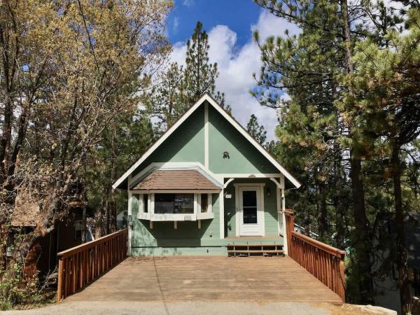 The Wee Hoose In The Village, Spacious And Comfy - Big Bear, CA