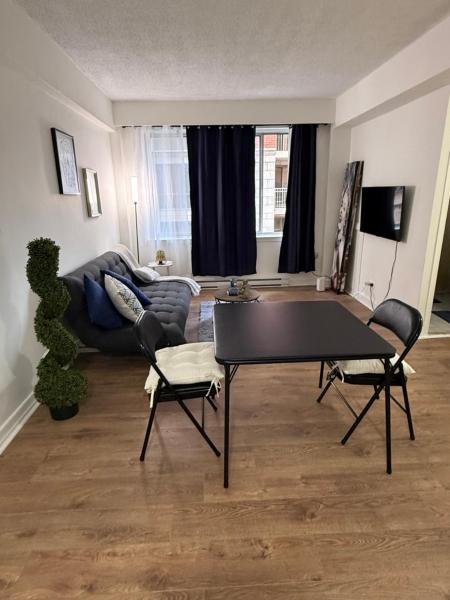 The Marlyn Monroe Up To 4 Persons Studio In Heart Of Downtown Montreal Near Subway - Montreal