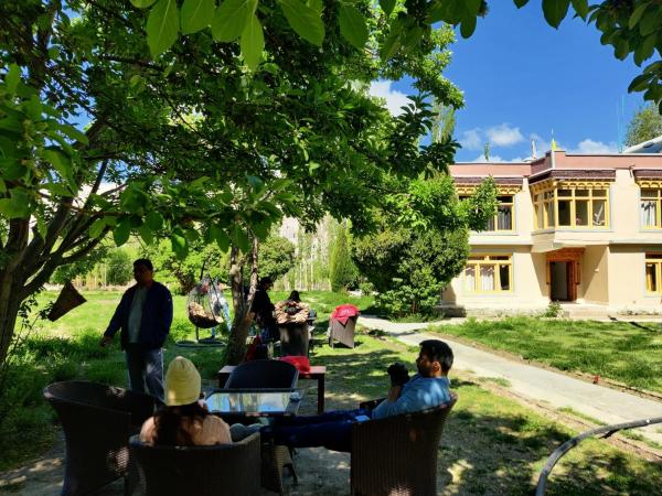 Yarab Tso Hotel Tigger Nubra - Nubra Valley
