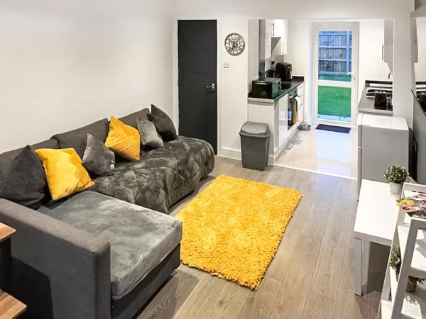 Sunflower Bungalow - Uk50569 - スワファム