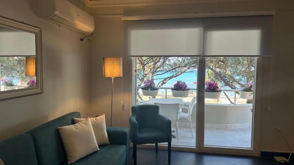 Blue Wave Sunset Apartment - Golem