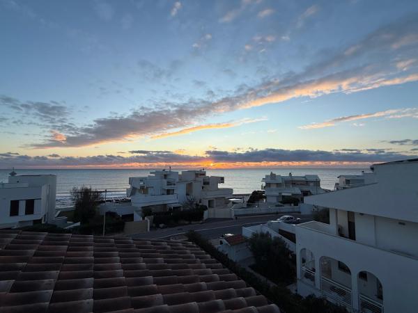 Villa Marazul - Fronte Mare In Capo Linaro - Santa Marinella