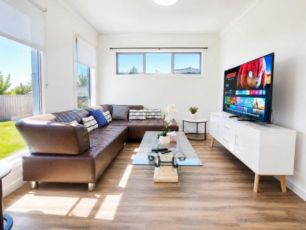 New, Spacious And Cozy Home At Austral - Sydney