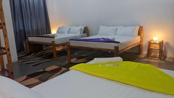 Kays Place Train House Apartments - Zanzibar